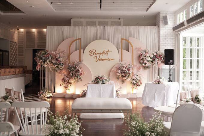 Benedict & Veronica Wedding At Wyls Kitchen | Fiori.Co | Bridestory