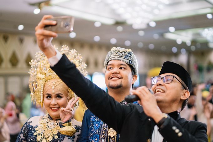 The Wedding of Mahesa & Ririn at Kartika Chandra Hotel | Warna Project ...