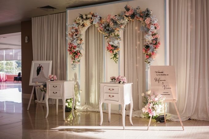 EL HOTEL ROYALE - THE WEDDING OF S & V | GLORIOSA DECORATION | Bridestory