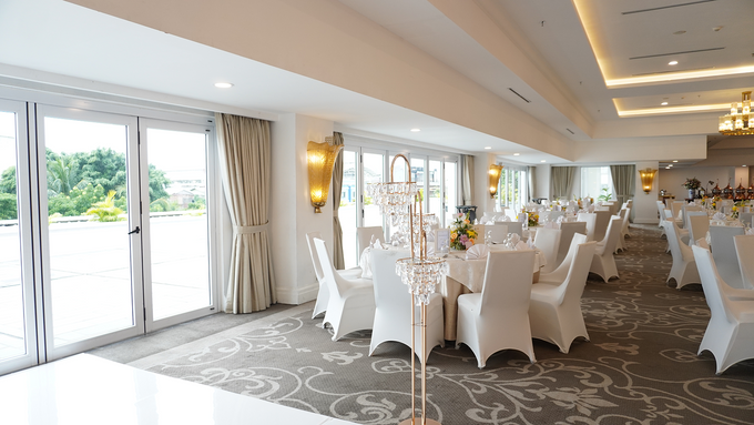The Aria Ballroom & Terrace | THE TRIBRATA Darmawangsa Jakarta | Bridestory