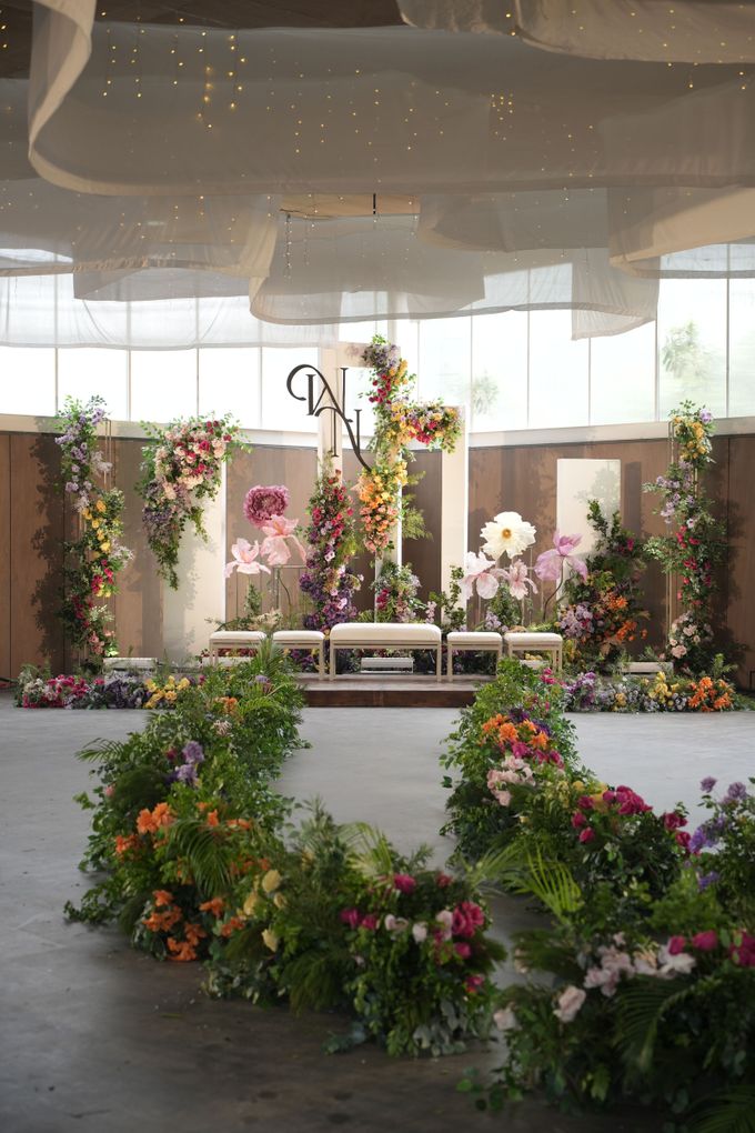 Welly & Nadya Wedding At Agave Hall | Fiori.Co | Bridestory