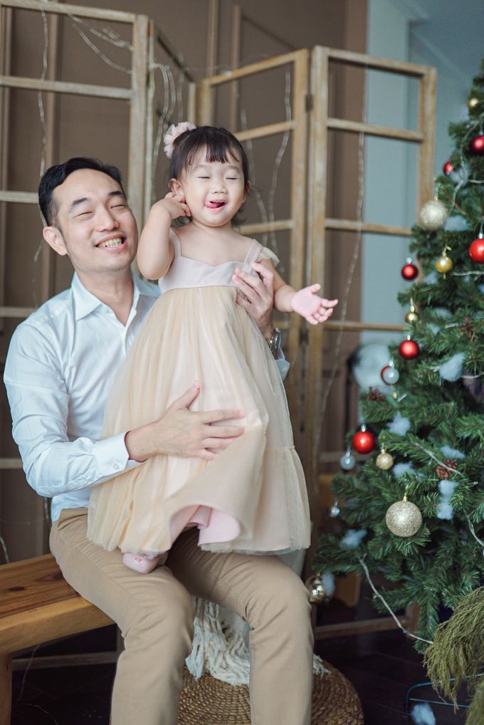 Family Photoshoot | Fanny Octavia Atelier | Bridestory