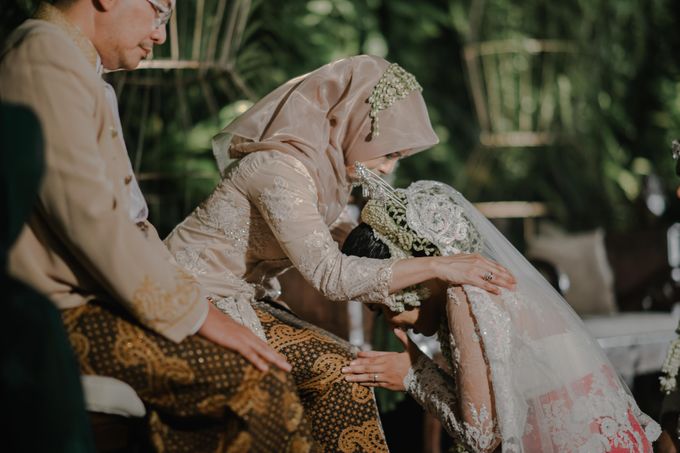 IFA & TAMA WEDDING CARAKA LOKA by Get Her Ring | Bridestory.com