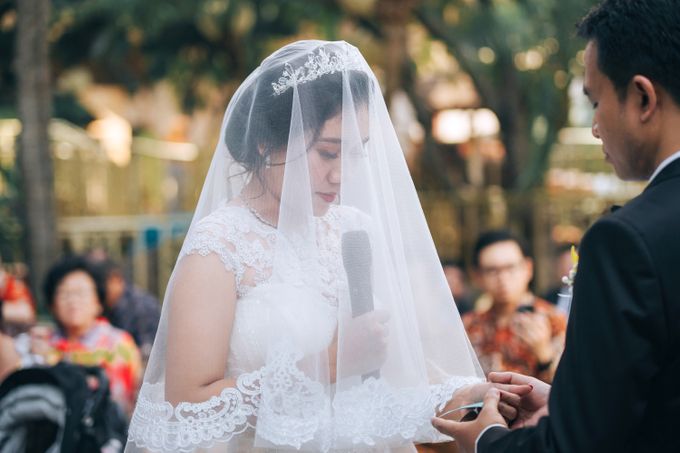 Pemberkatan Outdoor of Theo & Ilona at Ayana Midplaza Jakarta ...