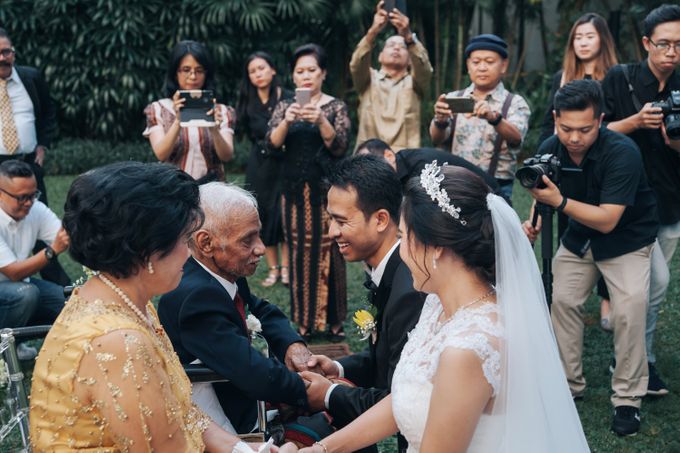 Pemberkatan Outdoor of Theo & Ilona at Ayana Midplaza Jakarta ...