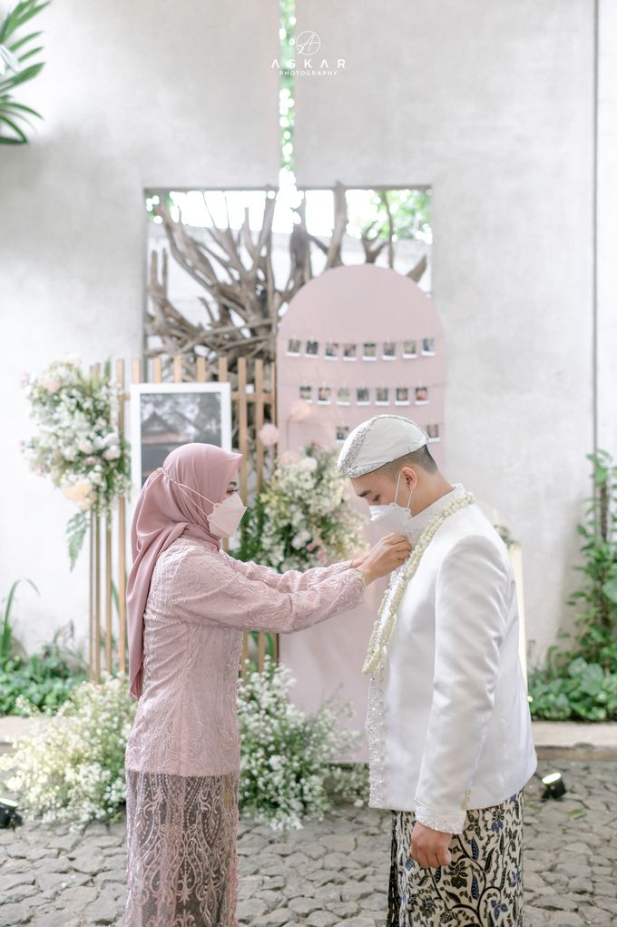 Akad Nikah Riesda & Rizki | Sirih Gading Catering | Bridestory