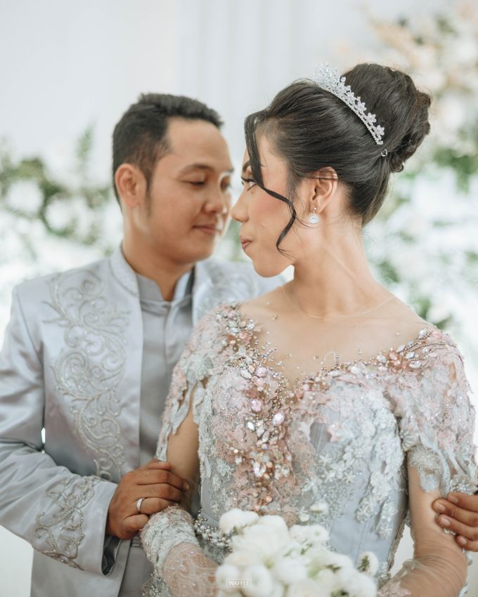 Wedding of Putri+ Aditia by Waffle Photography | Bridestory.com