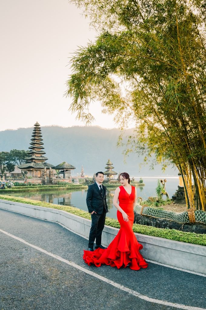 Jennifer & Ferry Prewedding Photo at Ulun Danu Beratan Lake | Bali Pre ...