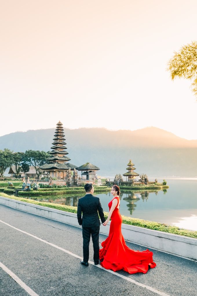 Jennifer & Ferry Prewedding Photo at Ulun Danu Beratan Lake | Bali Pre ...