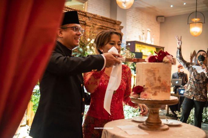 Seribu Rasa Menteng | Charlie & Anne | diskodiwedding | Bridestory