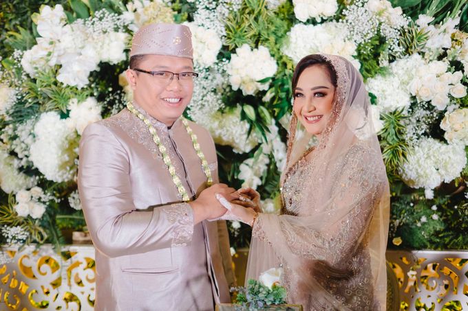 Cut Shafina & Herzen | Tentangkita Wedding Organizer | Bridestory