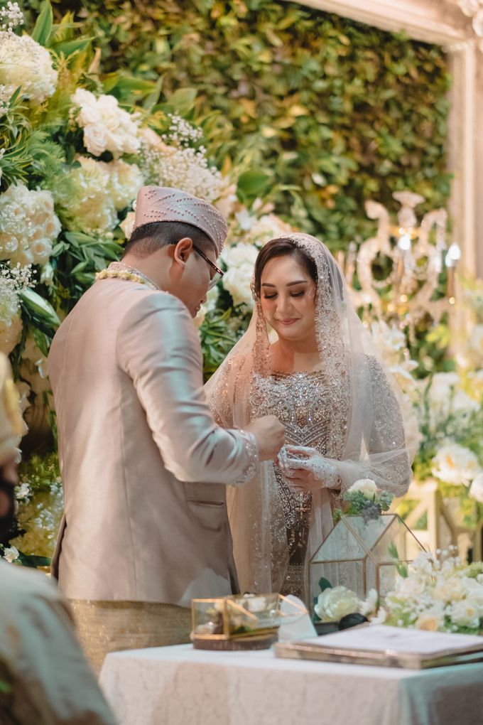 Cut Shafina & Herzen | Tentangkita Wedding Organizer | Bridestory