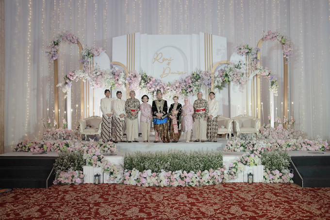 Intimate Wedding Acara Pernikahan Roni Denisa | D'soewarna Wedding ...