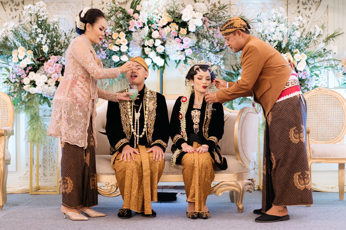 Acara Syukuran Pernikahan Aulia Wildan by D'soewarna Wedding Planning & Organizer | Bridestory.com