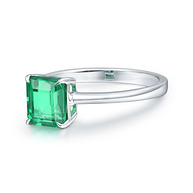 Square Emerald Ring | TIARIA | Bridestory