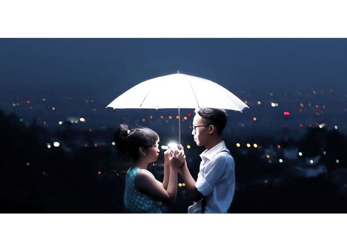 Prewedding Nova & Naufan by Mad House Photography | Bridestory.com