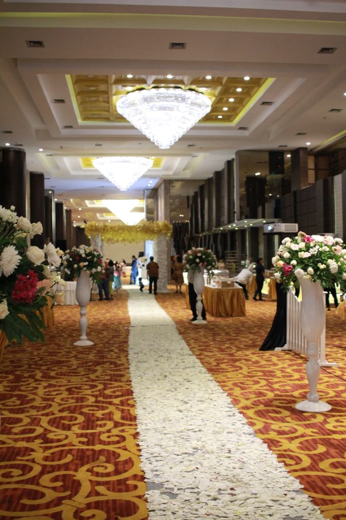 Mc Wedding Whiz Prime Kelapa Gading Jakarta - MC Anthony Stevven | Anthony Stevven | Bridestory