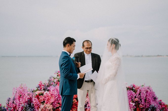 The Wedding of Fredy & Roro | Varawedding | Bridestory