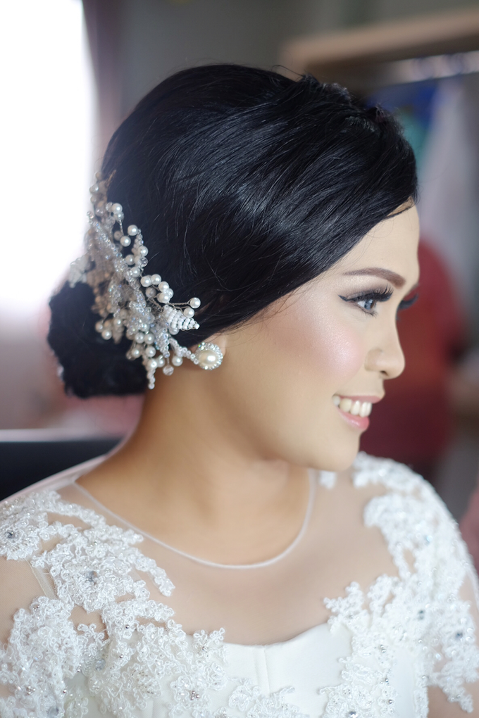 Glamour look for bride to be Mrs. Dian jayanti | Agnes Yosi Make Up ...