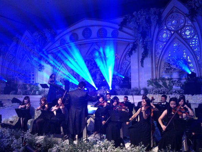 Beautiful Performance by Tarik The Tenor | Stradivari Orchestra ...