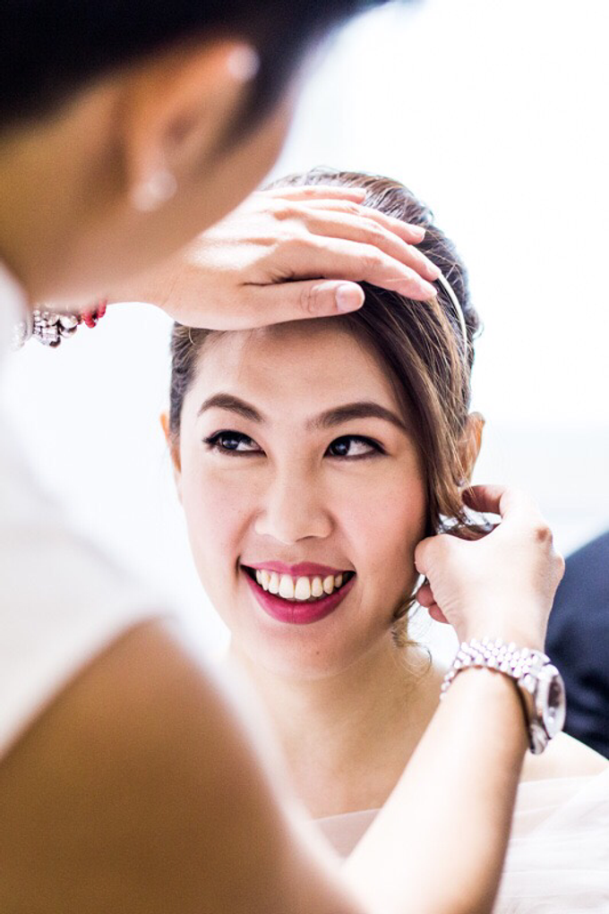 Eileen & YeeHui by Dollei Seah | MAKEUP ENTOURAGE | Bridestory