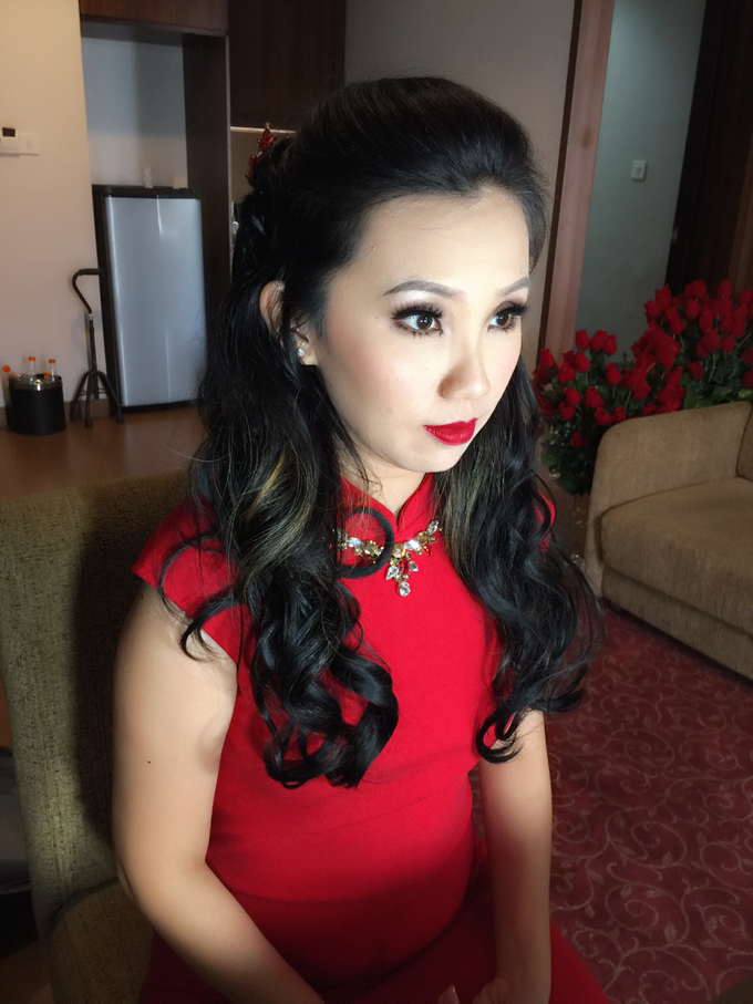 Tepai and wedding Yulia | Megautari Anjani | Bridestory