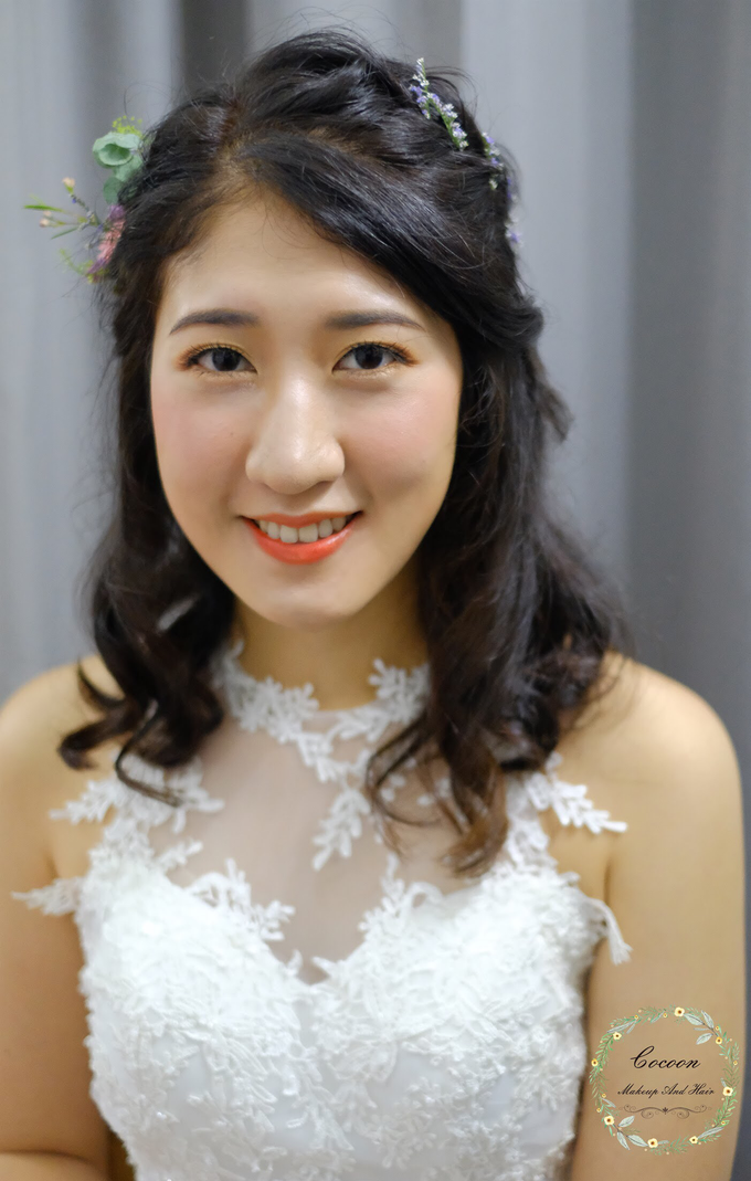 Sarah AD | Cocoon makeup and hair | Bridestory