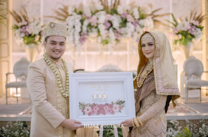 Frame Mahar Uang dan Logam Mulia | House of Raline Wedding Hampers ...