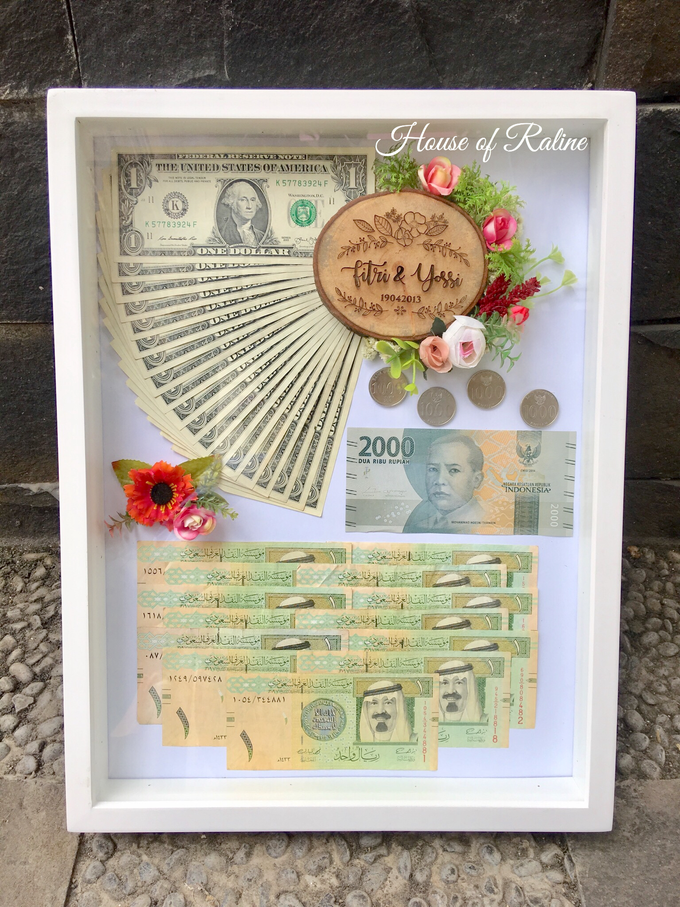 Frame Mahar Uang dan Logam Mulia | House of Raline Wedding Hampers ...