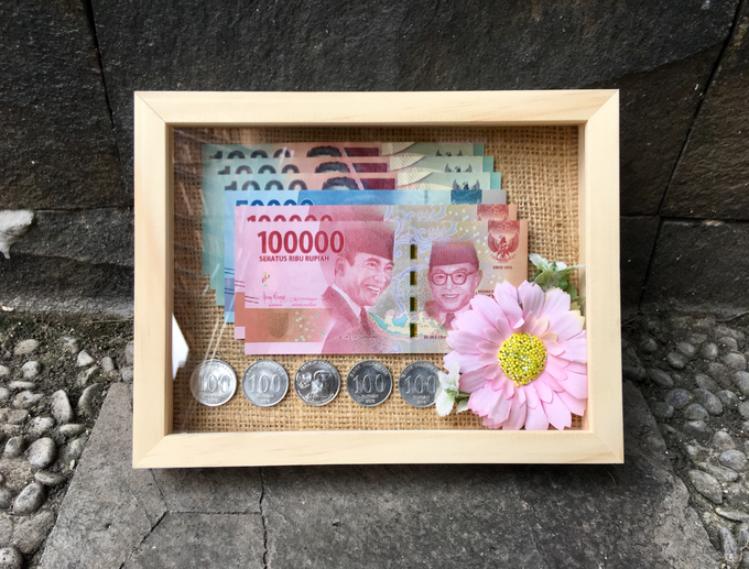 Frame Mahar Uang dan Logam Mulia | House of Raline Wedding Hampers ...