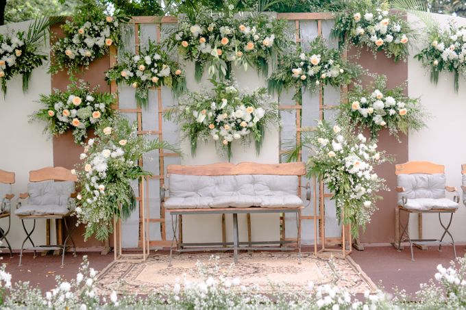 The Wedding of Anti & Iqra at Villa Basofi Pd Ranggon | Decor ...