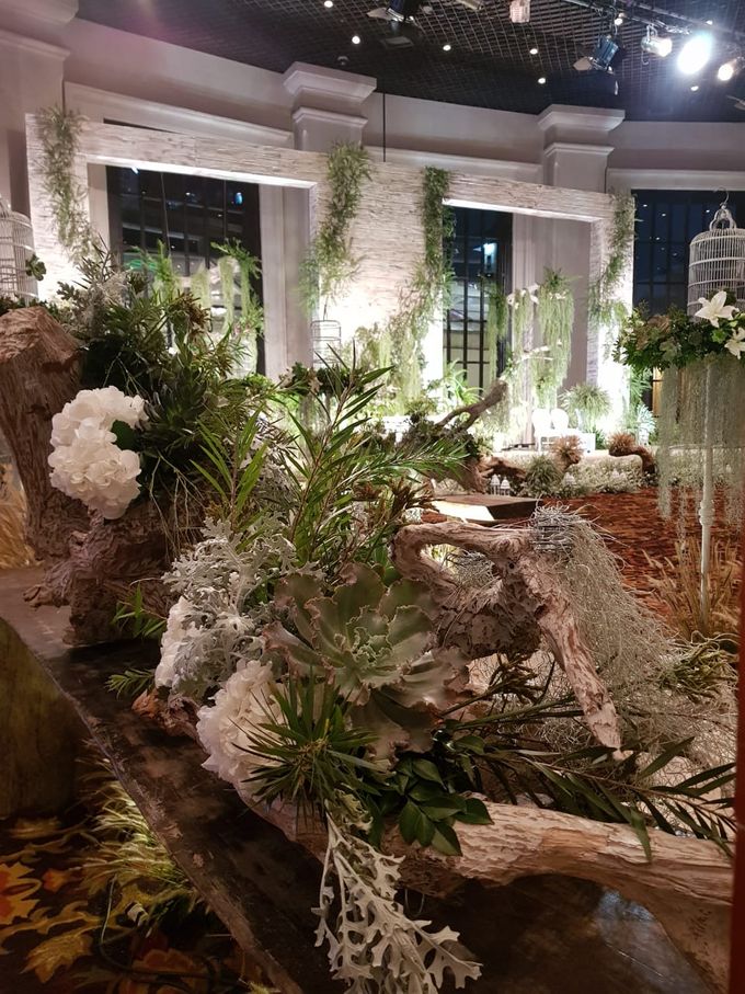 White Rustic | Suryo Decor | Bridestory