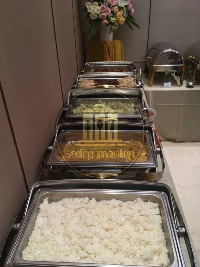 Catering Service Set Table | Sedep Mantep Catering | Bridestory