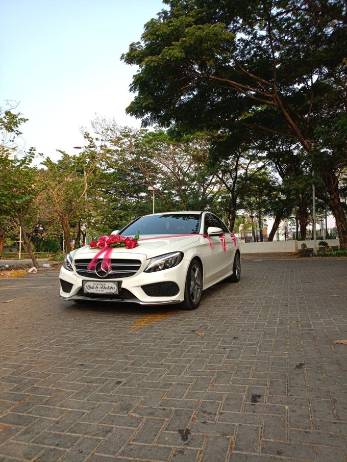 Wedding Car | Alva Wedding Car | Bridestory