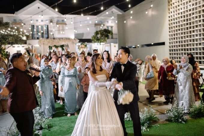 The Wedding Of Titik & Azwar by Villa Srimanganti | Bridestory.com