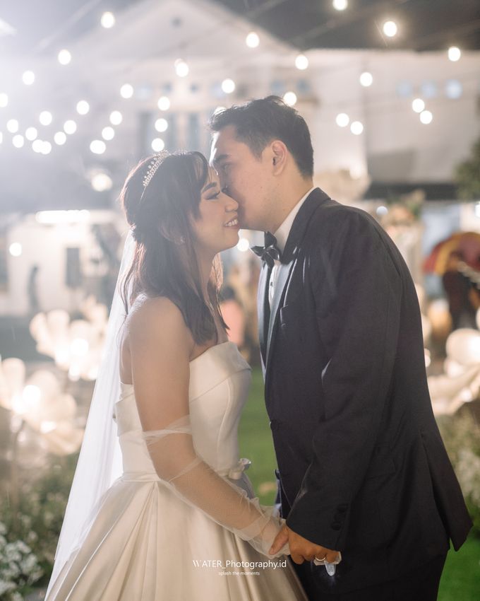 The Wedding Of Titik & Azwar by Villa Srimanganti | Bridestory.com