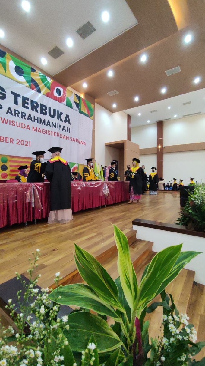 Wisuda STKIP Arrahmaniyah 2021 by Graha and Conventional Hall Ronatama ...