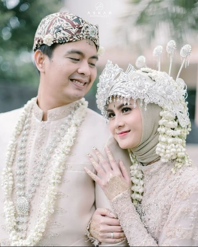Adi Sastro & Tari | Belle Usher | Bridestory