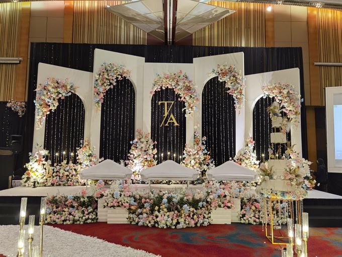 DIAN Ballroom, 6th Floor | Hotel Ciputra Jakarta | Bridestory