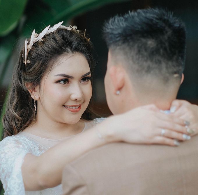 Bride Hana by makeupbybellaearen | Bridestory.com