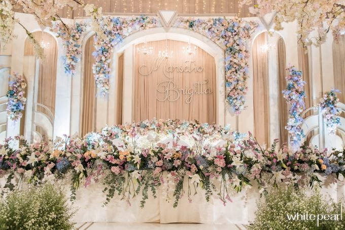 The Westin Jakarta Java Ballroom 2022.01.21 | White Pearl Decoration ...