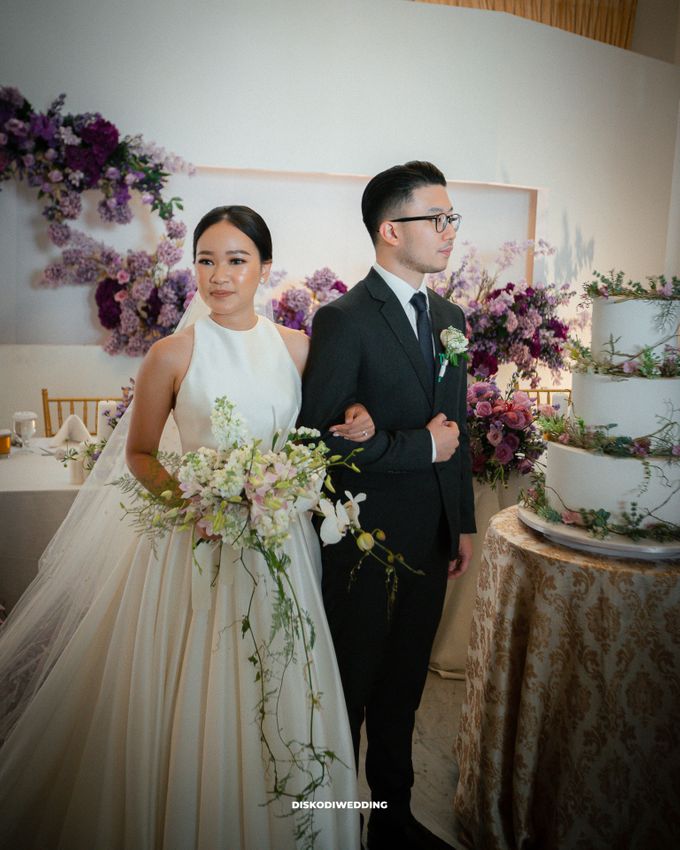 The Hermitage JKT | Dariel & Bella by diskodiwedding | Bridestory.com