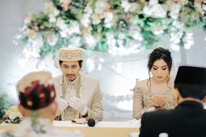 Wedding Foto Rini & Eric | MARON FOTO | Bridestory