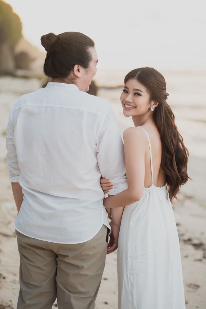 Tril & Irin's Bali Pre-wedding by Kairos Works | Bridestory.com