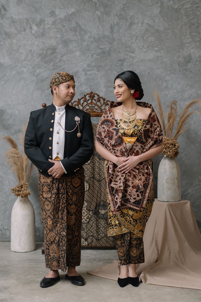 Javanesse Traditional Prewedding of Ms. Hani & Mr. Alva at Dharmawangsa ...