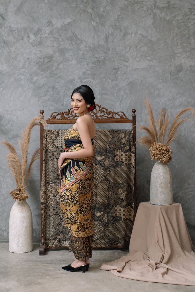 Javanesse Traditional Prewedding of Ms. Hani & Mr. Alva at Dharmawangsa ...