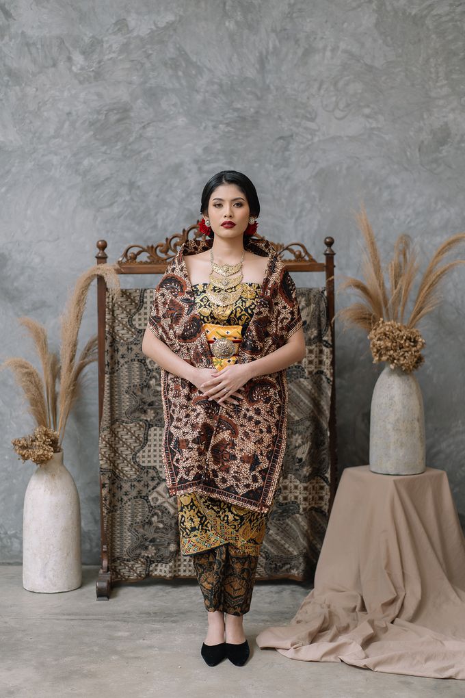 Javanesse Traditional Prewedding of Ms. Hani & Mr. Alva at Dharmawangsa ...