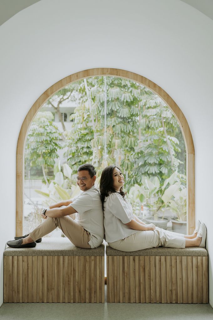 Prewedding Mardenia & Yana at Dharmawangsa Studio by Warna Project ...