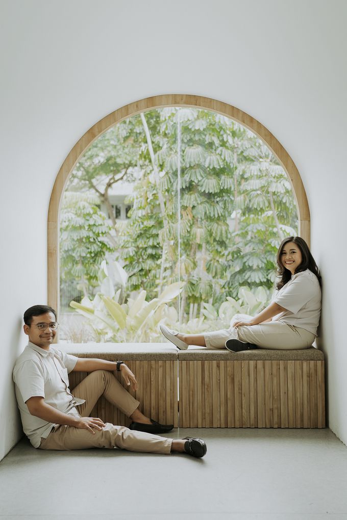 Prewedding Mardenia & Yana at Dharmawangsa Studio by Warna Project ...