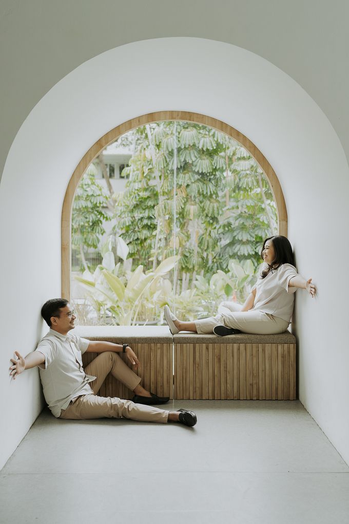 Prewedding Mardenia & Yana at Dharmawangsa Studio by Warna Project ...